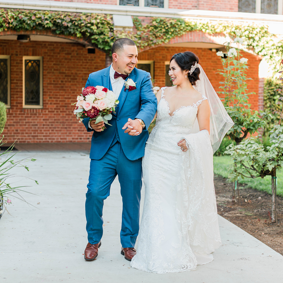 Photographers + Wedding Photography | Local Sacramento Tahoe Wedding Pros